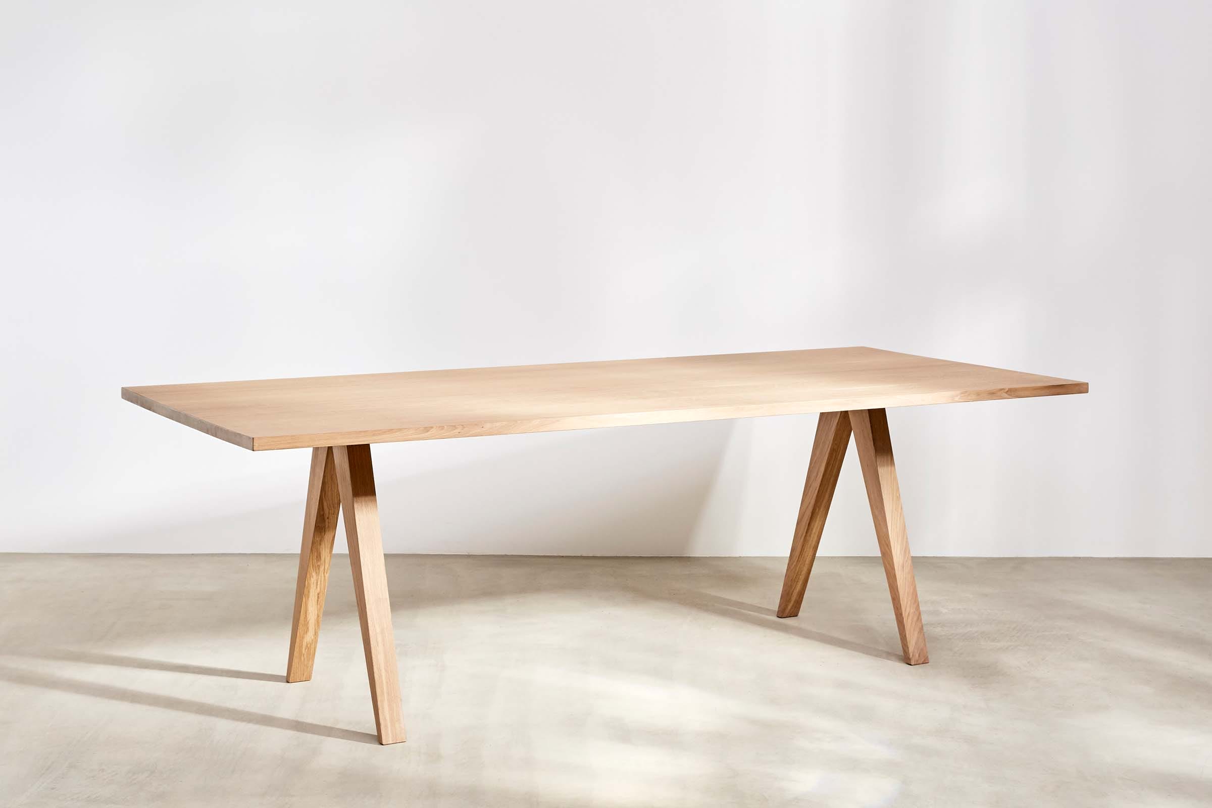 Benchmark - Handmade English Furniture - Victoria Dining Table
