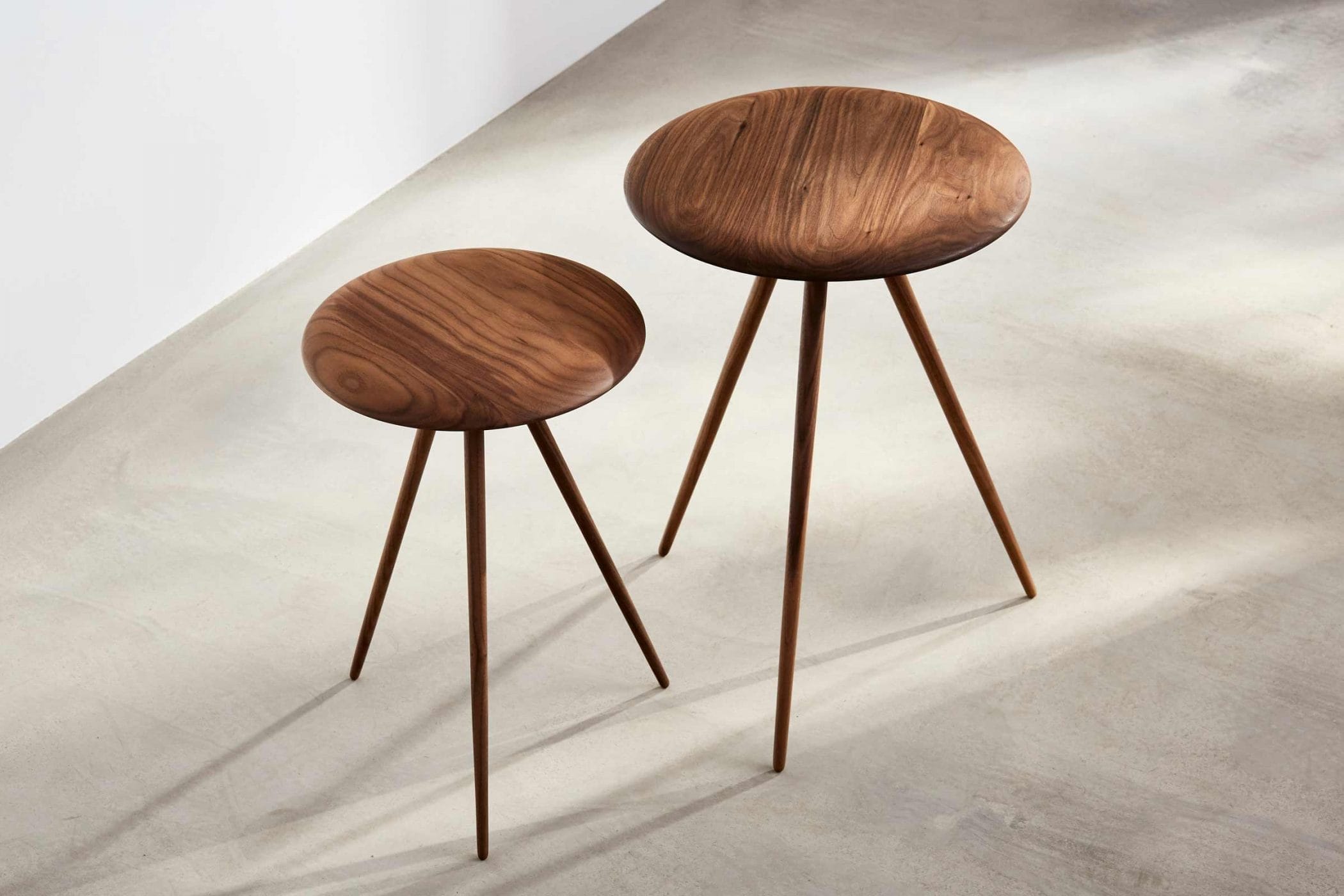 Benchmark - Handmade English Furniture - Puck Table