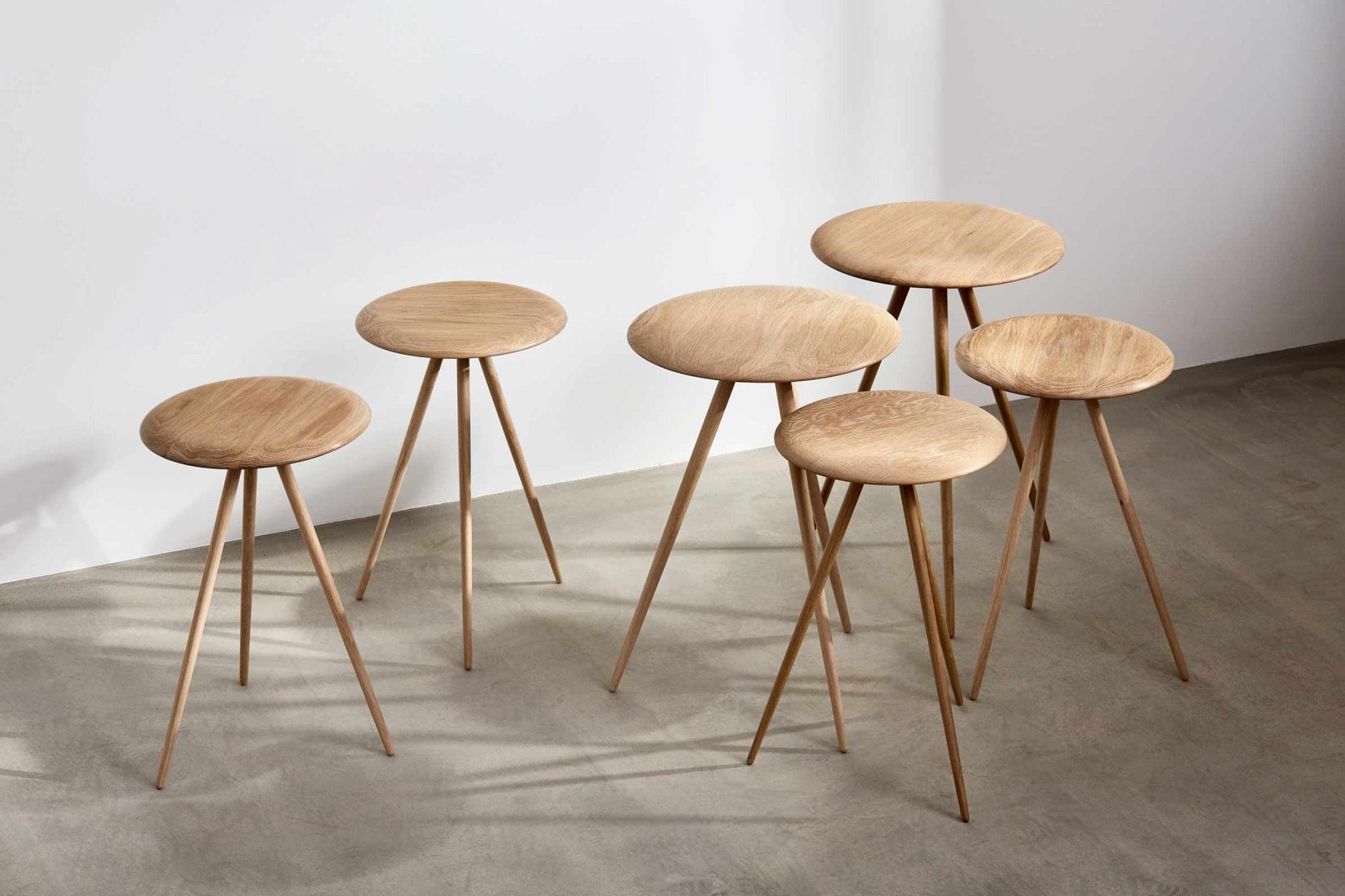 Benchmark - Handmade English Furniture - Puck Table