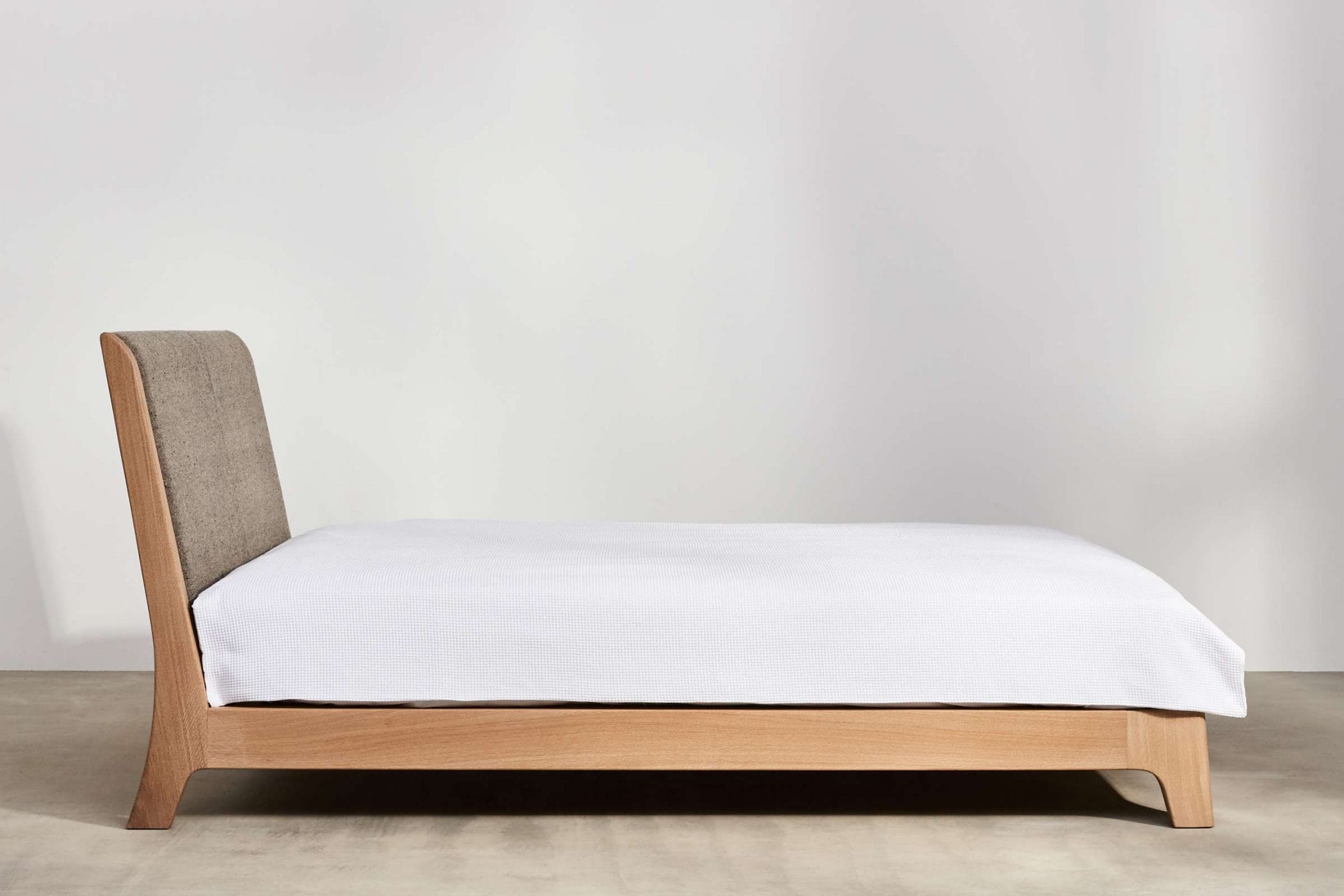 Evelyn Bed